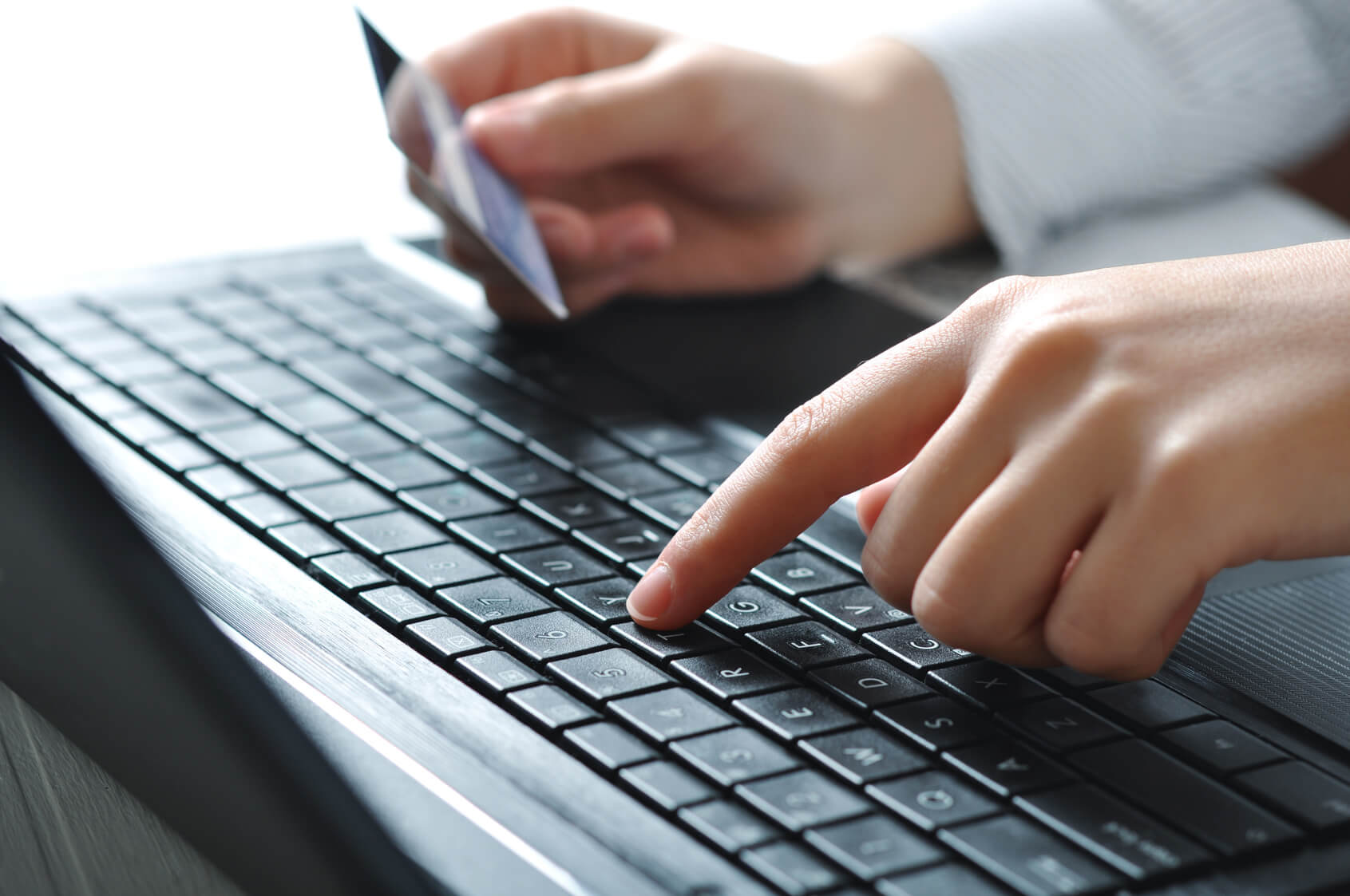 Online-Zahlungsmethoden: Nutzen und Risiken - techfacts.de